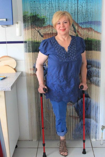 RHD and LHD amputee foto - Page 16 - Amputee Devotee