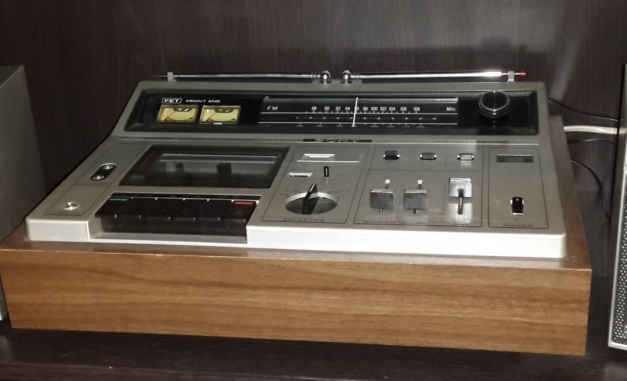 Оцените пожалуйста сей аппарат Advent 201