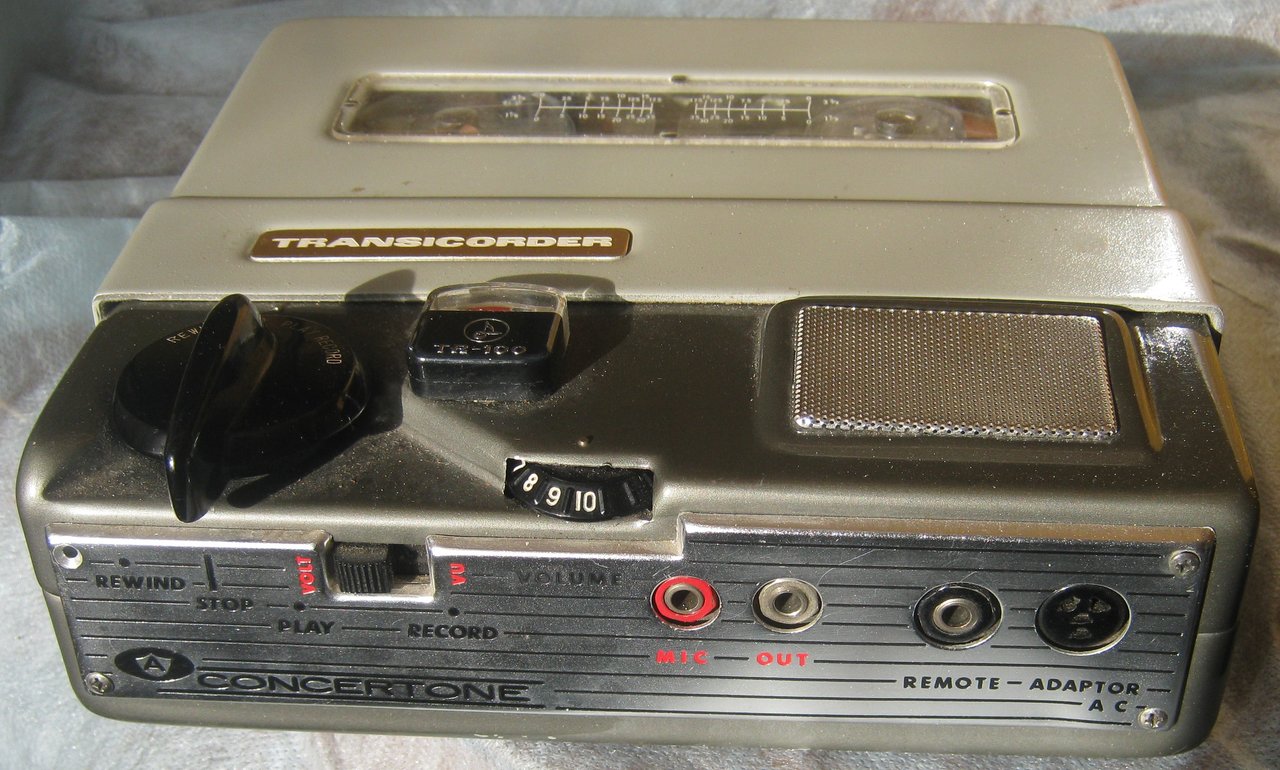 катушечный магнитофон Concertone