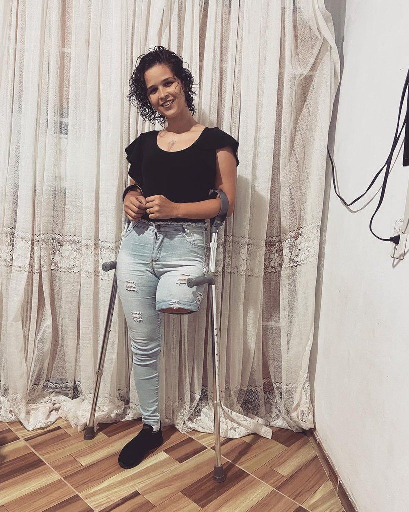 Image tagged with onelegged one legged oneleg on Tumblr