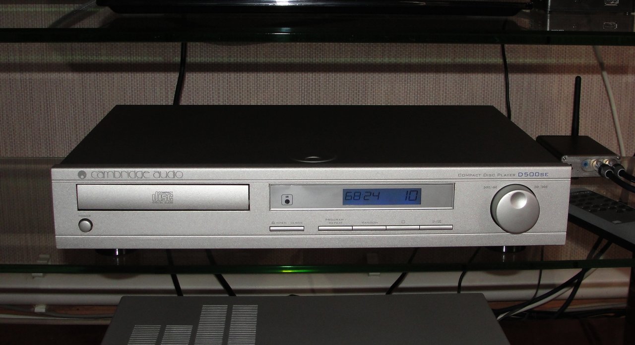 CD проигрыватель Cambridge audio D500SE